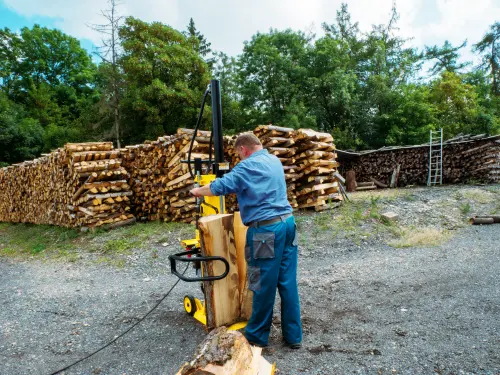 ŠTÍPAČKA NA DŘEVO PREMIUM 14 TUN, 400 V